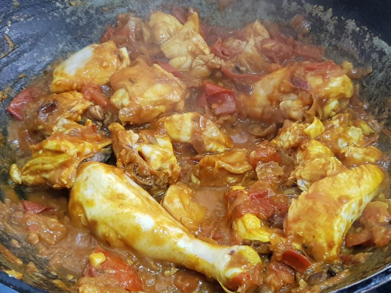 Chicken Semi Gravy/Curry | Chicken & Poultry | PLATE TO PALATE