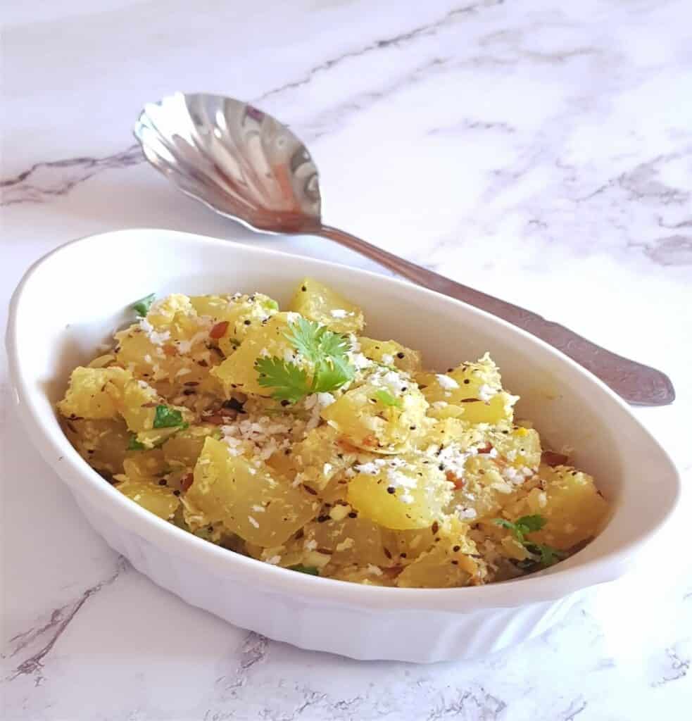 Ash Gourd Recipe/Kumbalanga Thoran/Ash Gourd Thoran